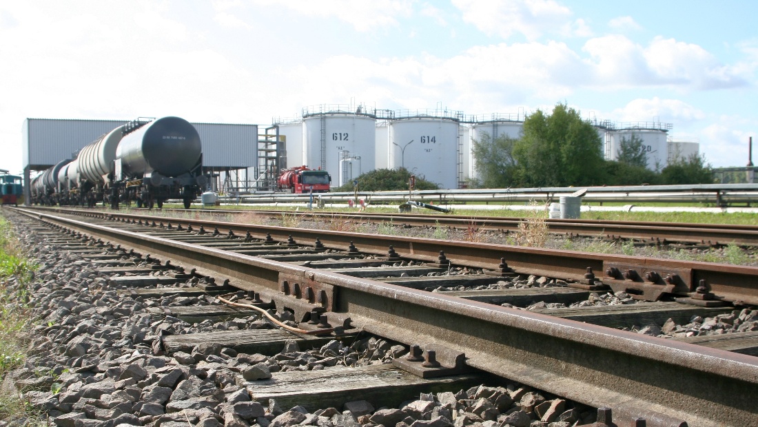 Performance Solvents - Haltermann Carless